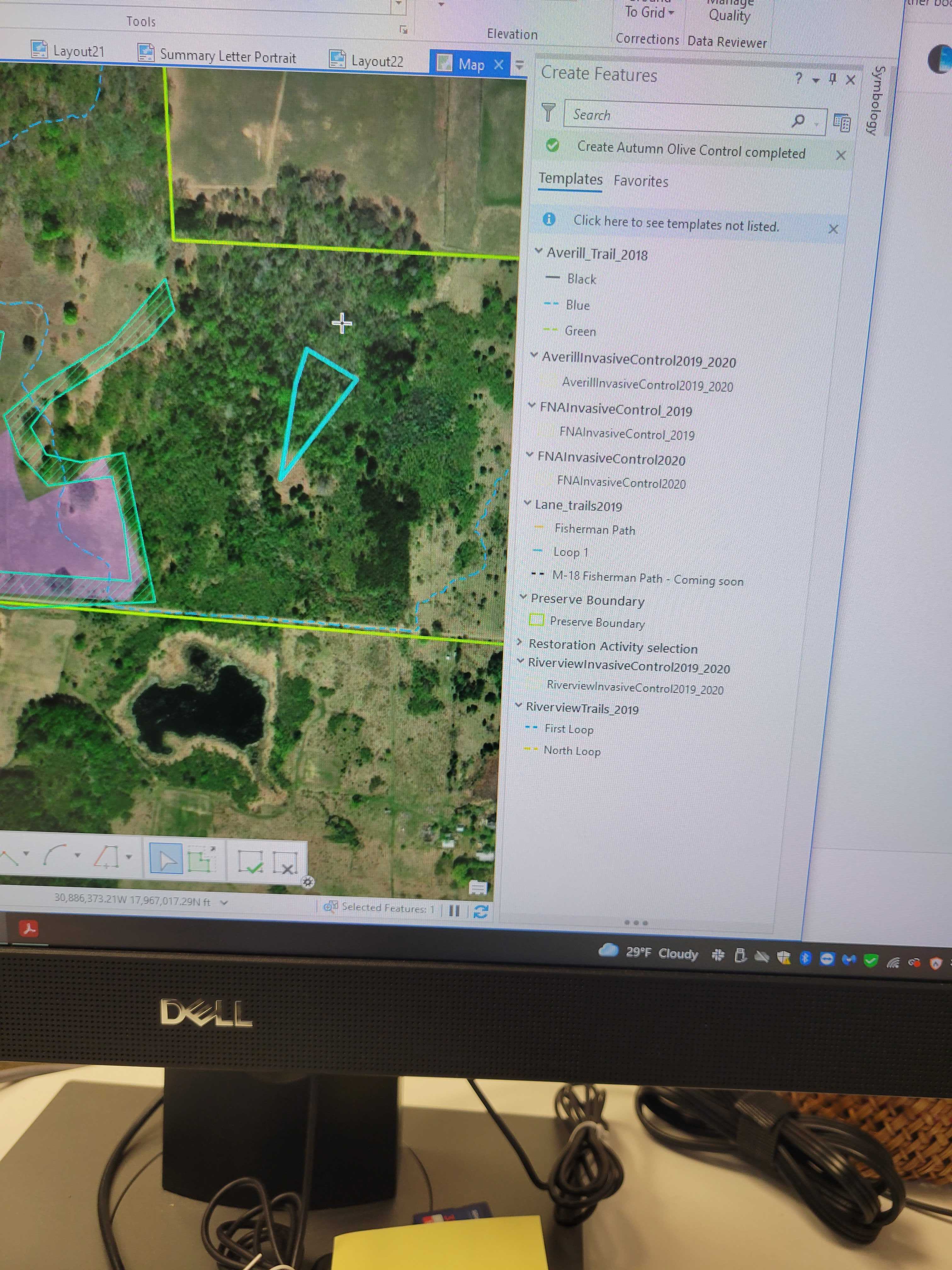 Solved Help Needed Create A Feature Not Saving Polygon Esri Community