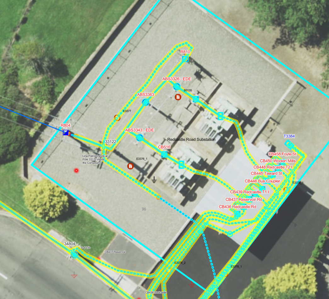 Unexpected Trace results when tracing upstream and... - Esri Community