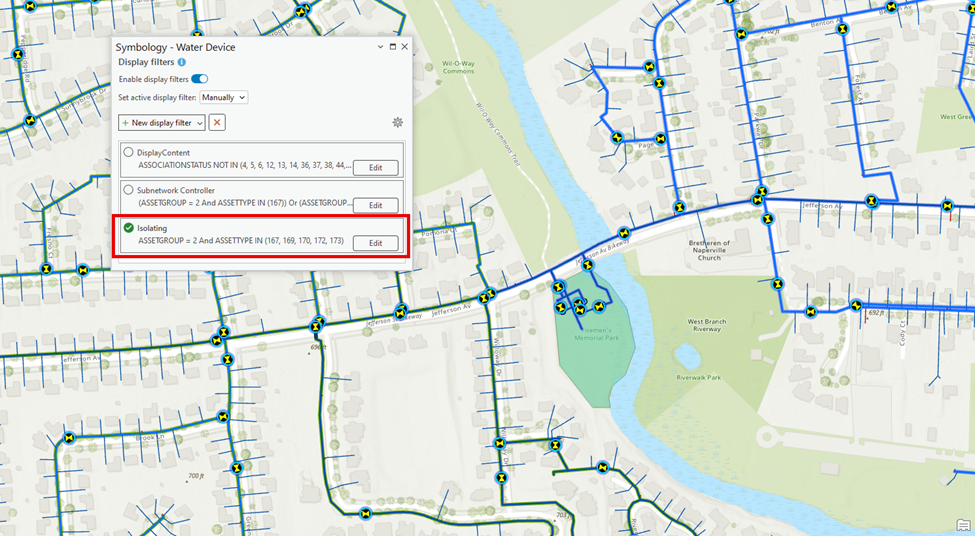 Solution tools to help configure maps for the Utility Network