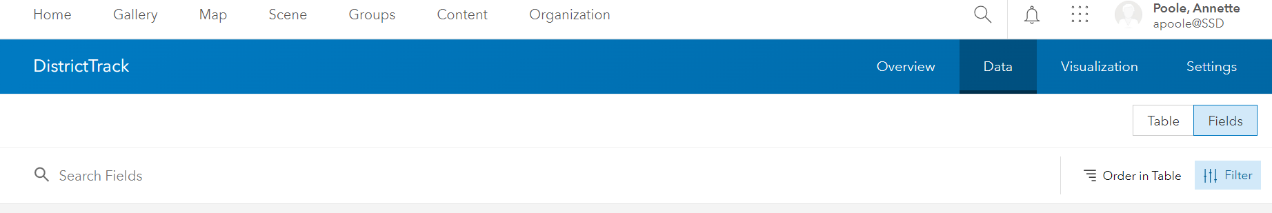 Solved: Feature Layer/Registered Reference vs Hosted Featu... - Esri Community