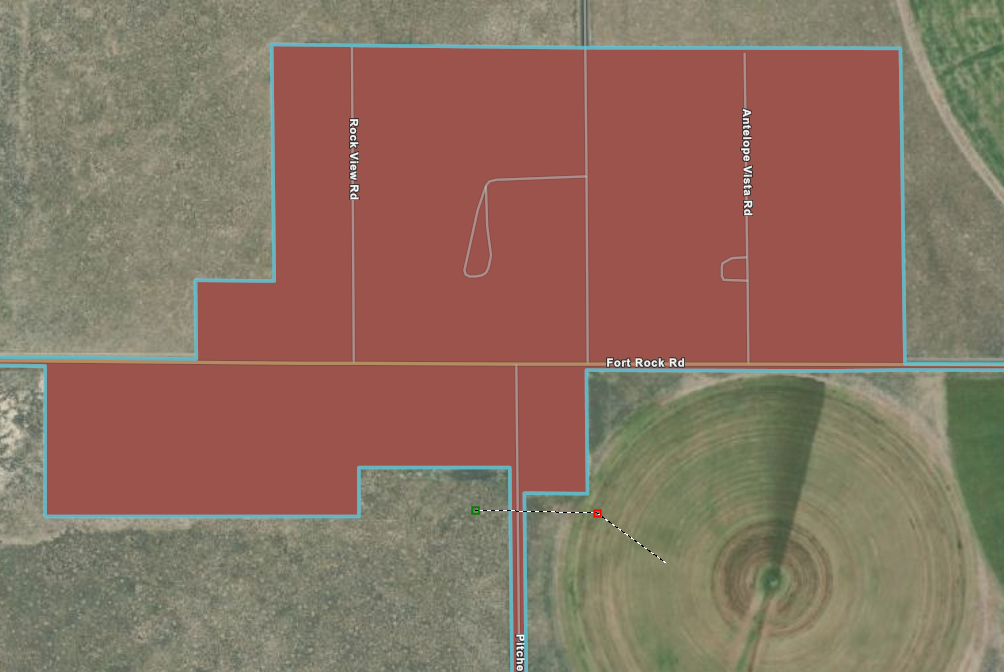 Solved: Why does split work on one part of this polygon bu... - Esri Community